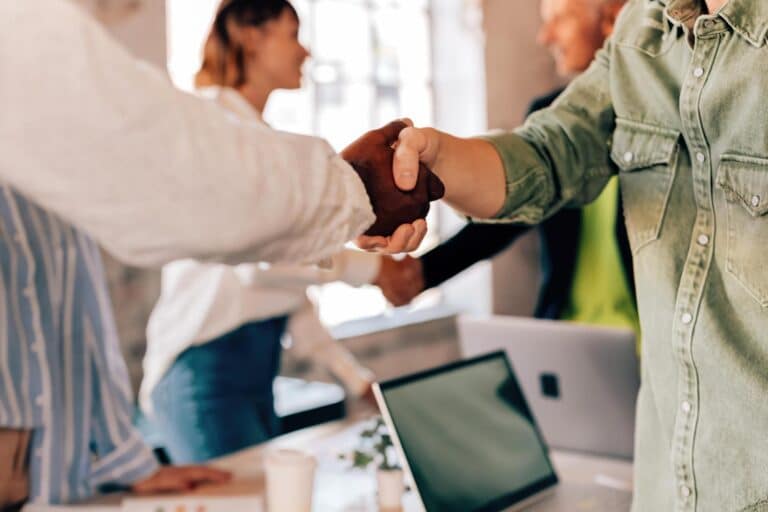 Acciones para fidelizar clientes y construir relaciones duraderas - Zerviz